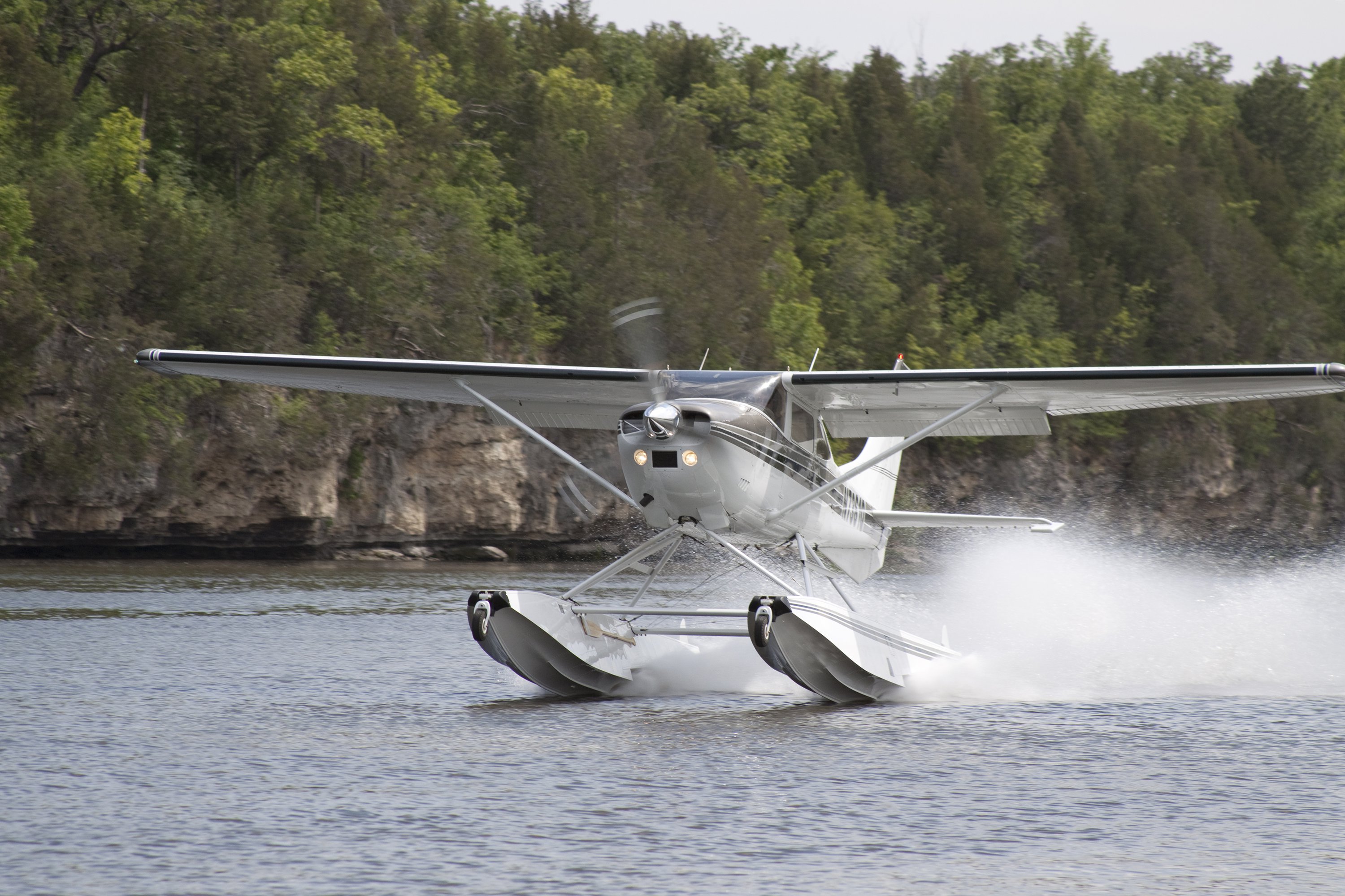 Cessna 182 Skylane | Wipaire, Inc.