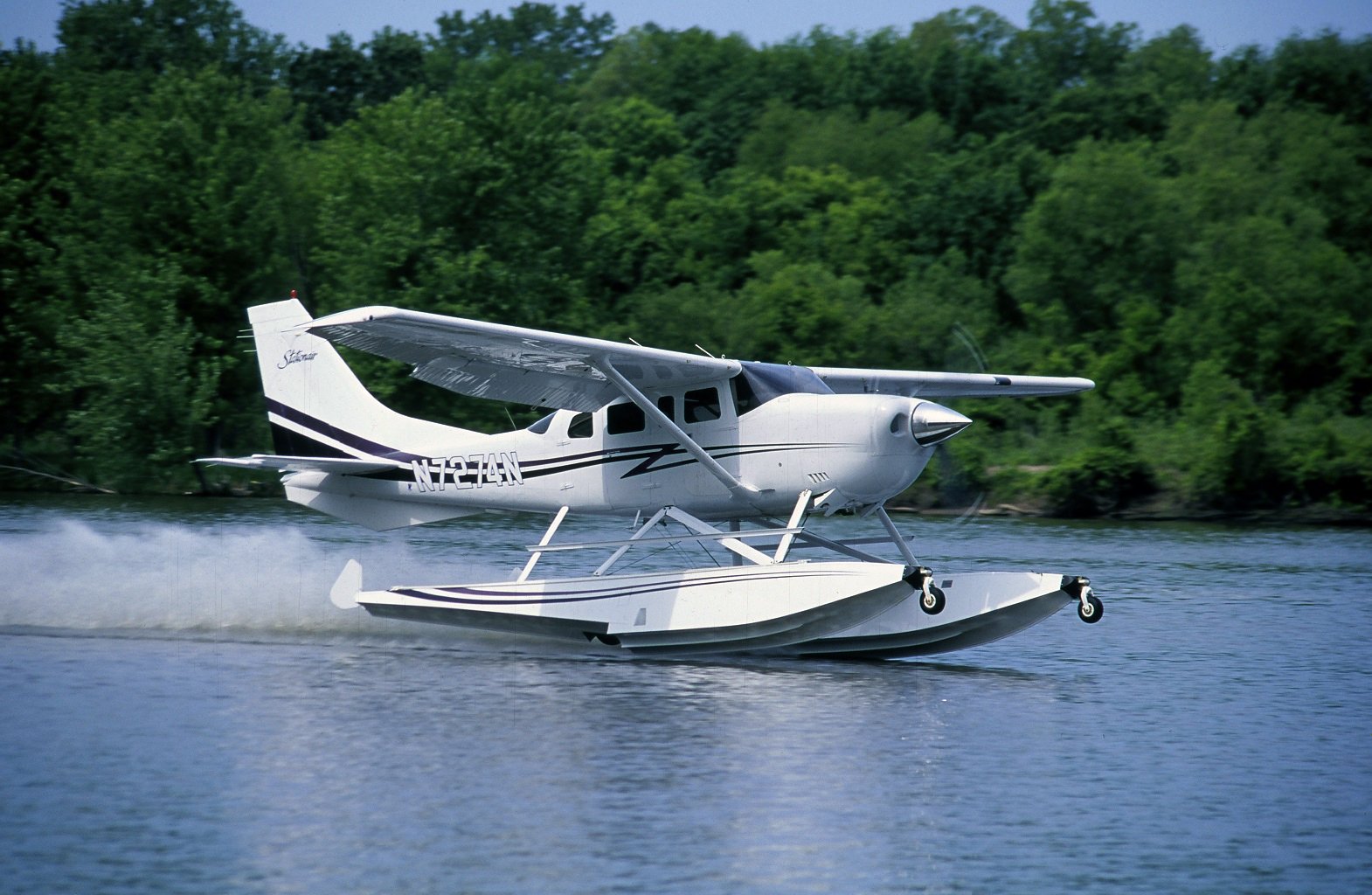 Cessna 206 Stationair | Wipaire, Inc.