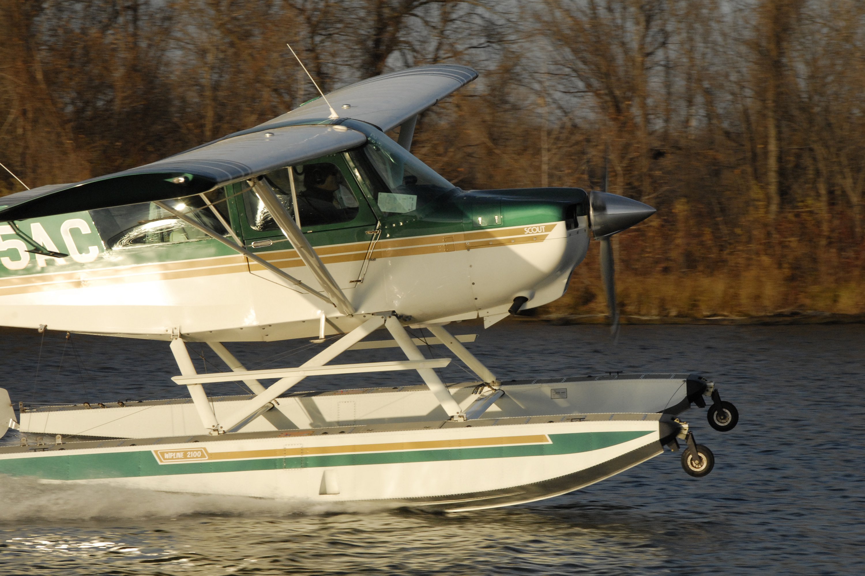 American Champion Scout 8GCBC Floats & Skis | Wipaire, Inc.