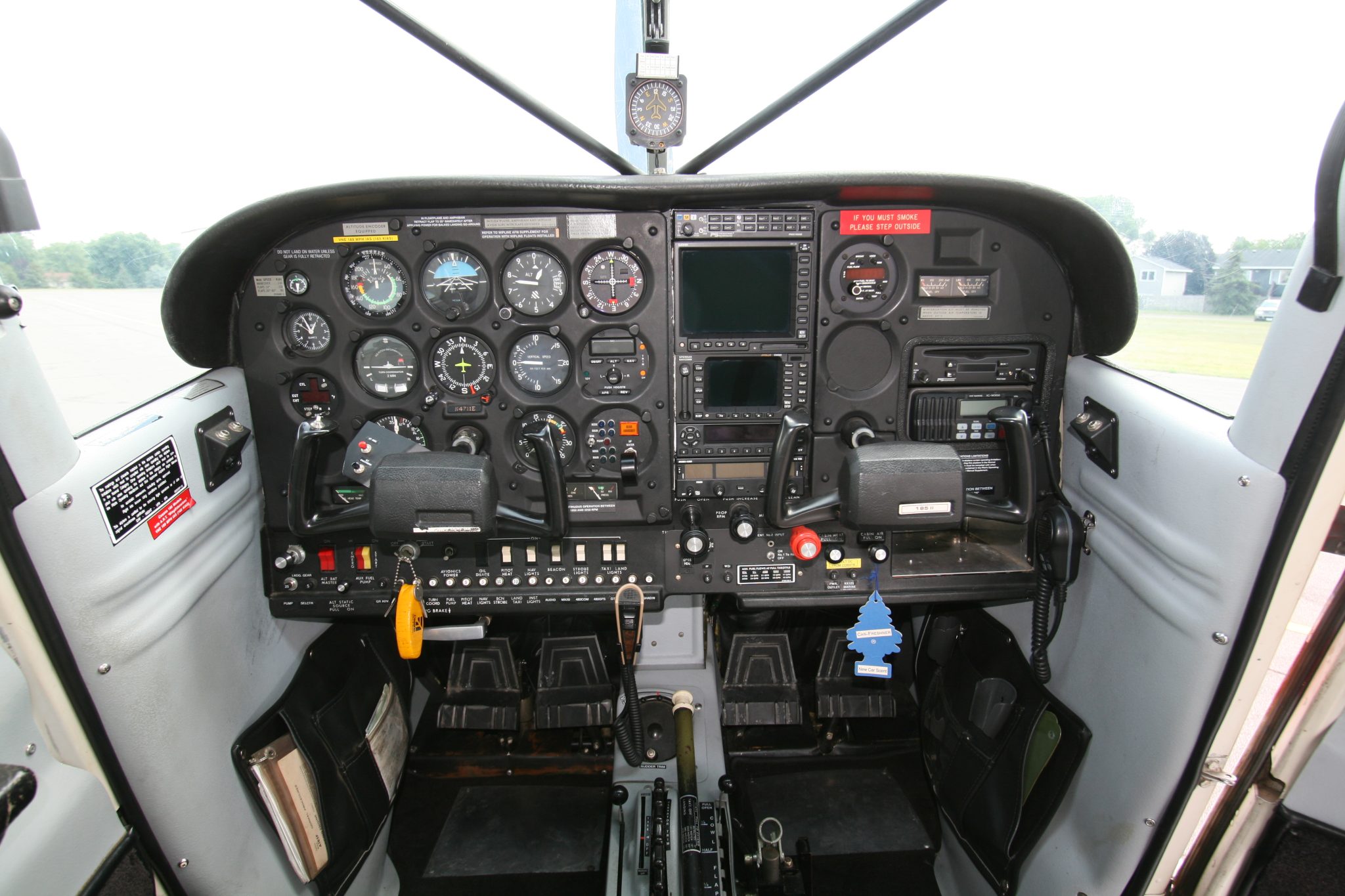 SOLD – 1979 Amphibious Cessna A185F | Wipaire : Wipaire